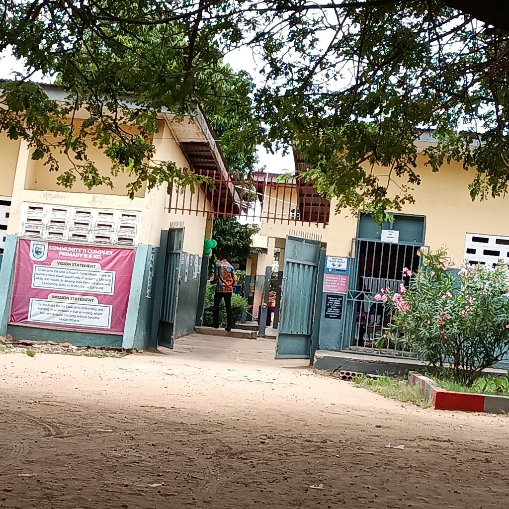 Ortaokul Community 11 School Complex, Dünya, foto