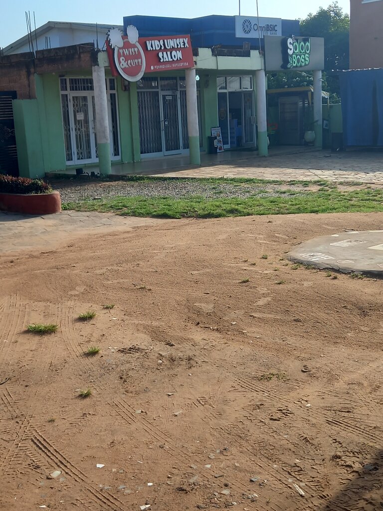 Kuaförler Twist & Cutz Kids Unisex Salon, Dünya, foto