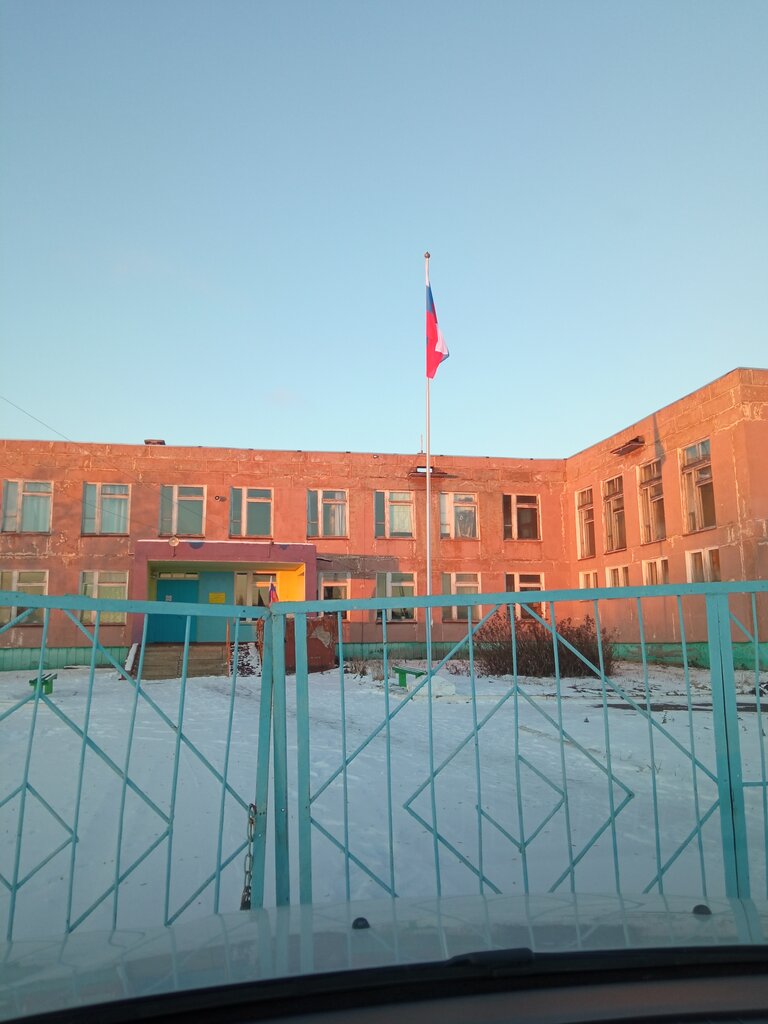 Ortaokul Меркутлинская основная школа, Omskaya oblastı, foto