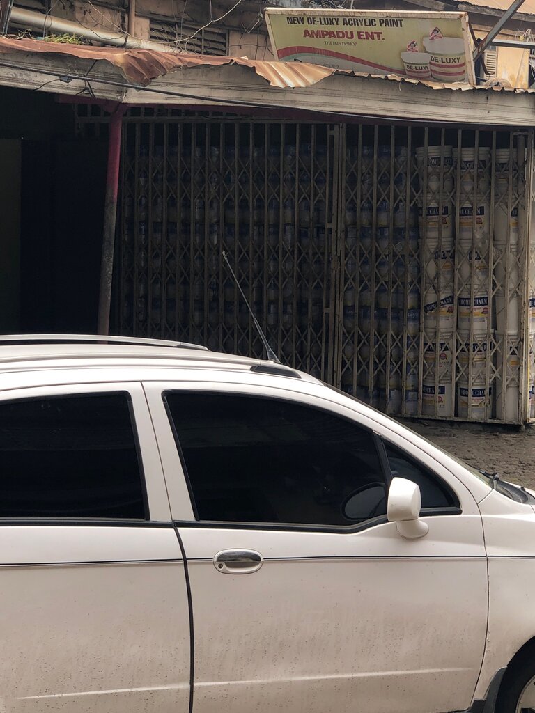 Boya ekipmanları Ampadu Ent, Akra, foto