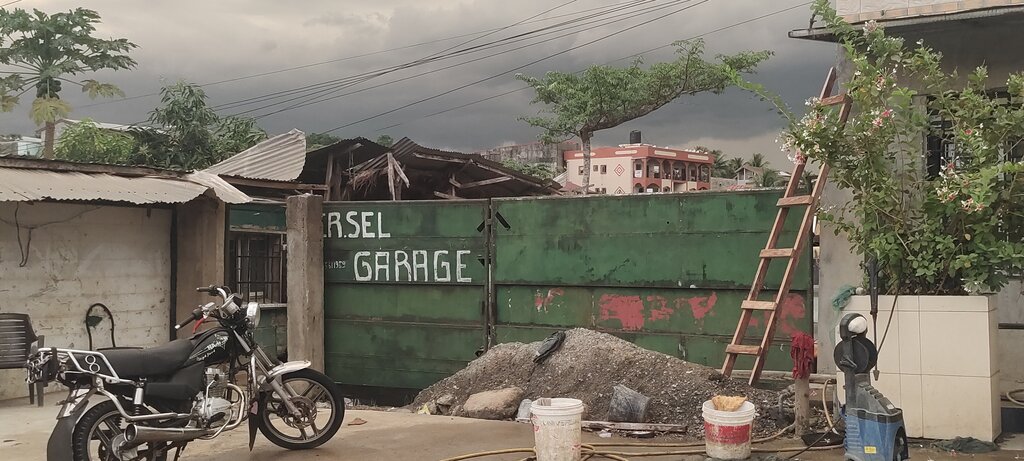 Otomobil servisi Hersel Garage, Douala, foto