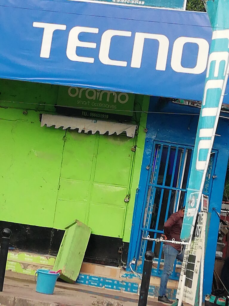 Elektrik ve elektrikli ürün mağazası Tecno, Brazzaville, foto