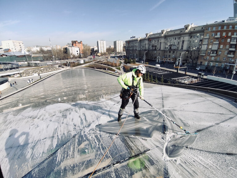 Endüstriyel dağcılık Salamanders, Moskova, foto