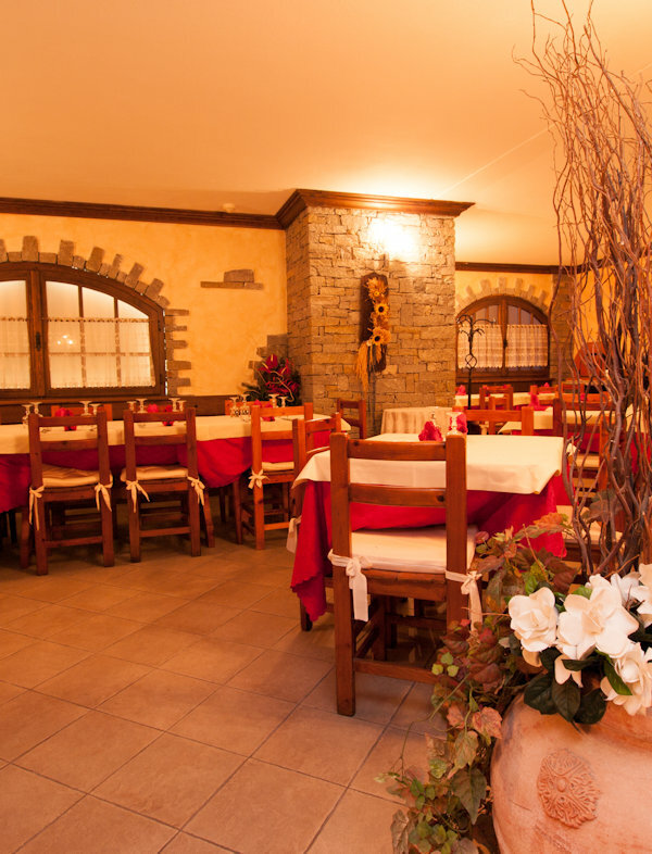 Restoran Ristorante Berlinghera, Lombardiya, foto