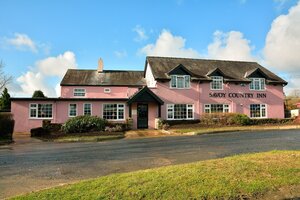 Savoy Country Inn (St. Clears, Tenby Road), bar  Galler'den