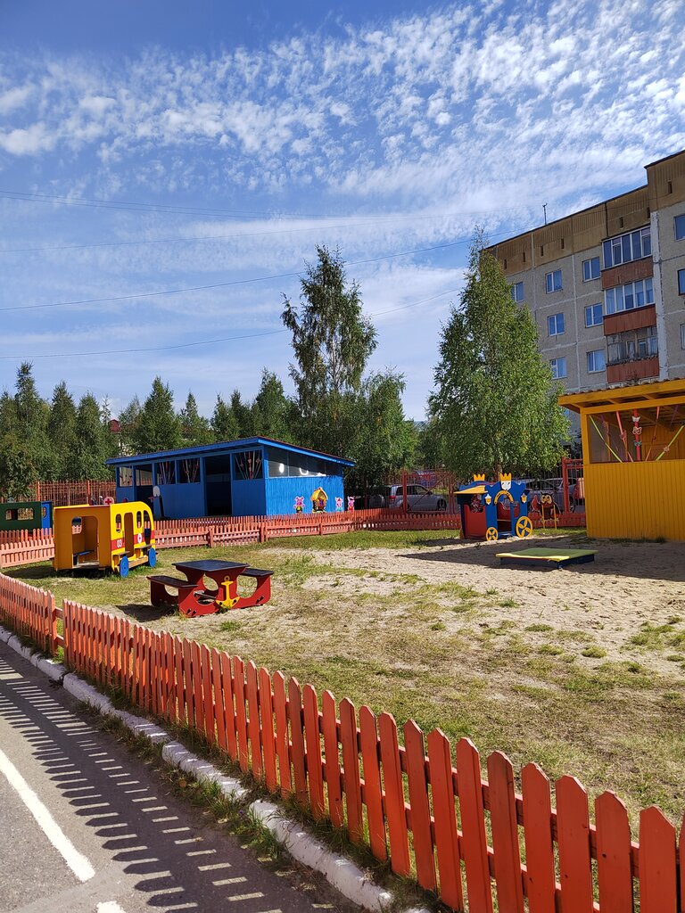 Anaokulları Kalinka Kindergarten No. 28, Surgut, foto
