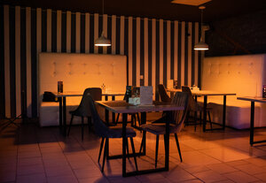 Urban (ulitsa Konovalova No:18), kafe  Kovdor'dan