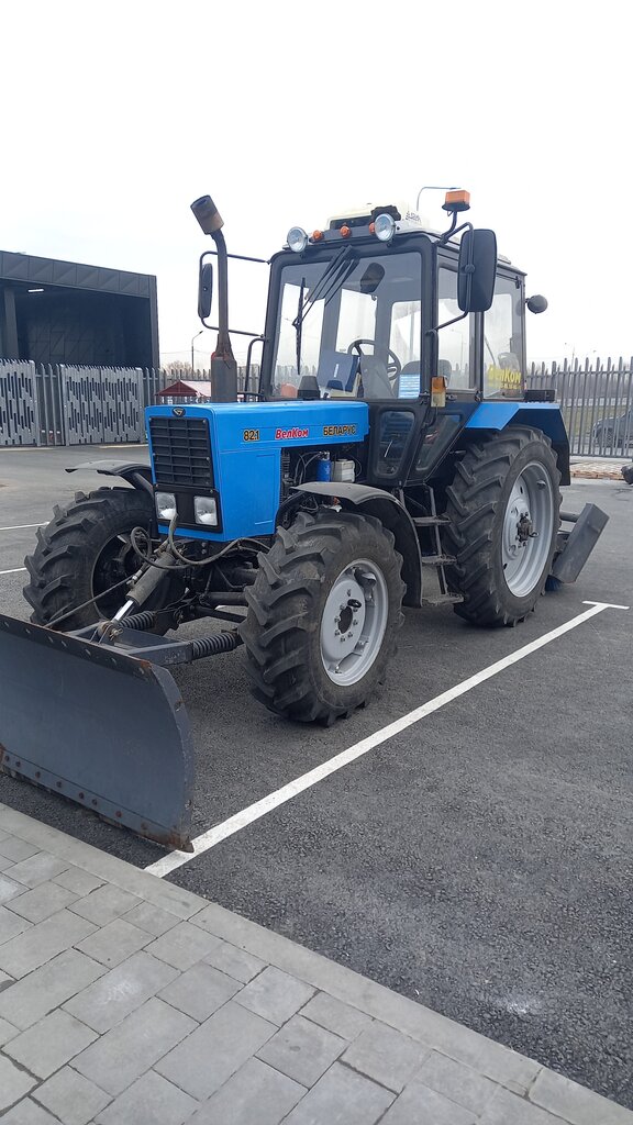 i̇nşaat ekipmanı kiralama SpetsTrans-Omsk, Omskaya oblastı, foto