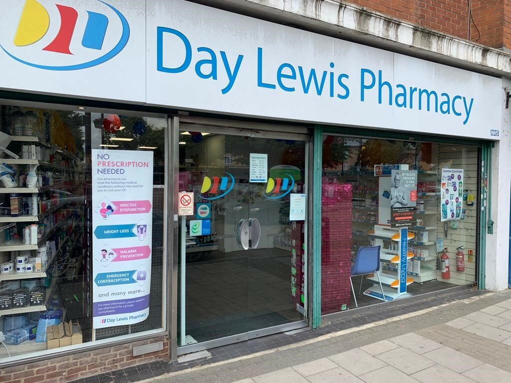 Eczaneler Day Lewis Pharmacy Elm Park, Londra, foto