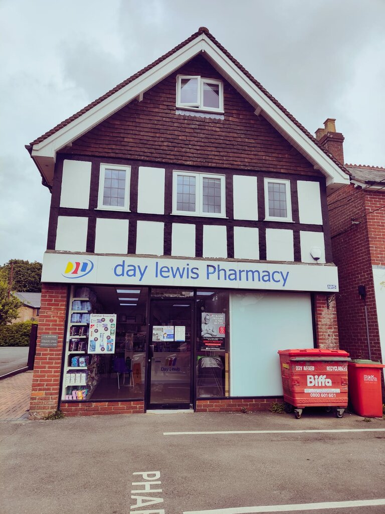 Eczaneler Day Lewis Pharmacy Sway, İngiltere, foto