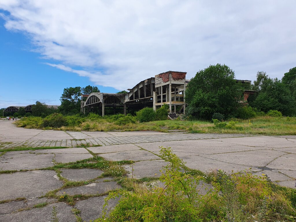 Unutulmaz olayların yeri Ангар № 3, Baltiysk, foto