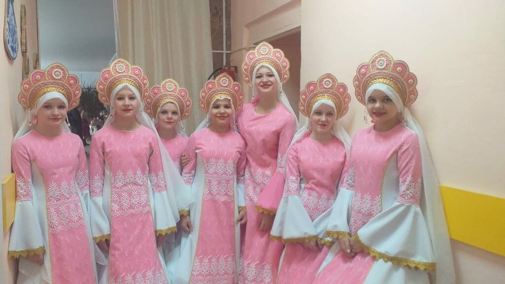 Kültür merkezleri Центр славянской культуры Родник, Habarovski krayı, foto