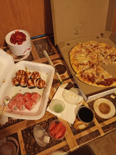 Suşi restoranı Sushi food, Liudinovo, foto