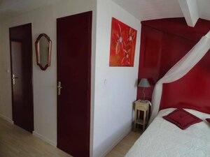 La Maison des Grenouillettes (Bourgogne-Franche-Comté, Jura, Arrondissement de Saint-Claude, Viry, D85), otel