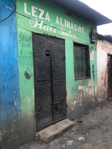 Leza Alinaswe (Lusaka, John Laing), kuaförler  Lusaka'dan