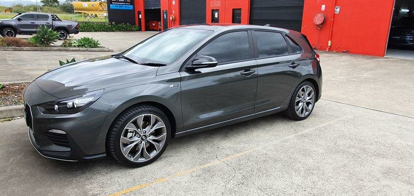 Araç camlarının renklendirilmesi Albion Park Window Tinting, Wollongong, foto