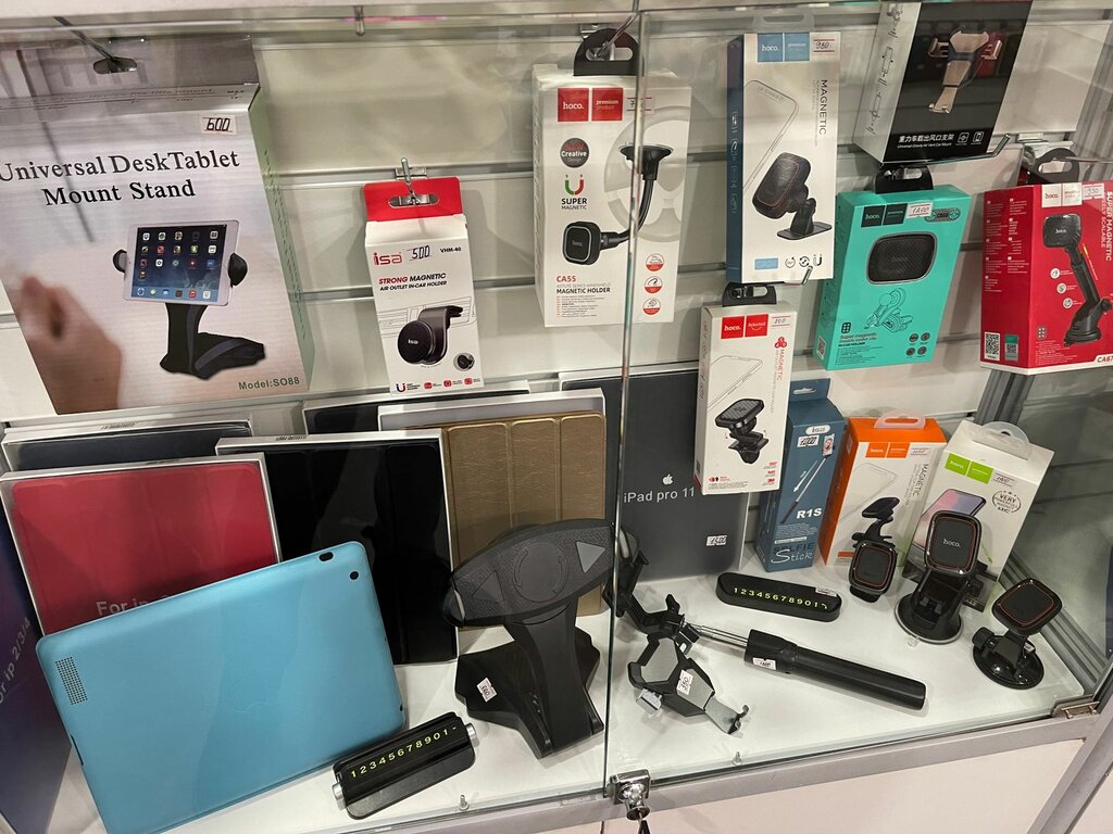 Cep telefonu aksesuarları Mobi Market, Rostov‑na‑Donu, foto