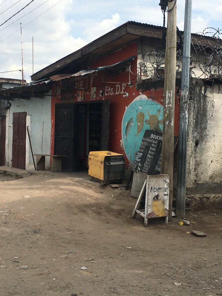 Kasap, şarküteri Ets Df, Brazzaville, foto