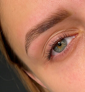 Brix Brows (Ahmet Baıtursynov kóshesі No:72), kaş ve kirpik salonu  Kostanay'dan