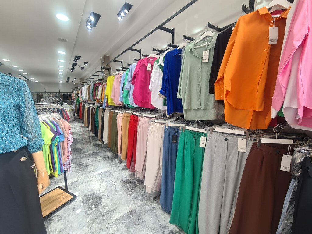 Toptan giyim Kaside Gauhar, Almatı, foto