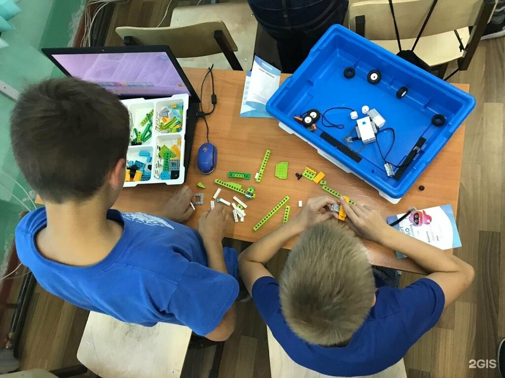 Çocuk ve gençlik merkezleri Робокоd, Ufa, foto