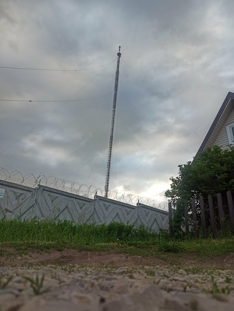 Telekomünikasyon ekipmanları Вараксинская телевышка, Udmurtiya, foto