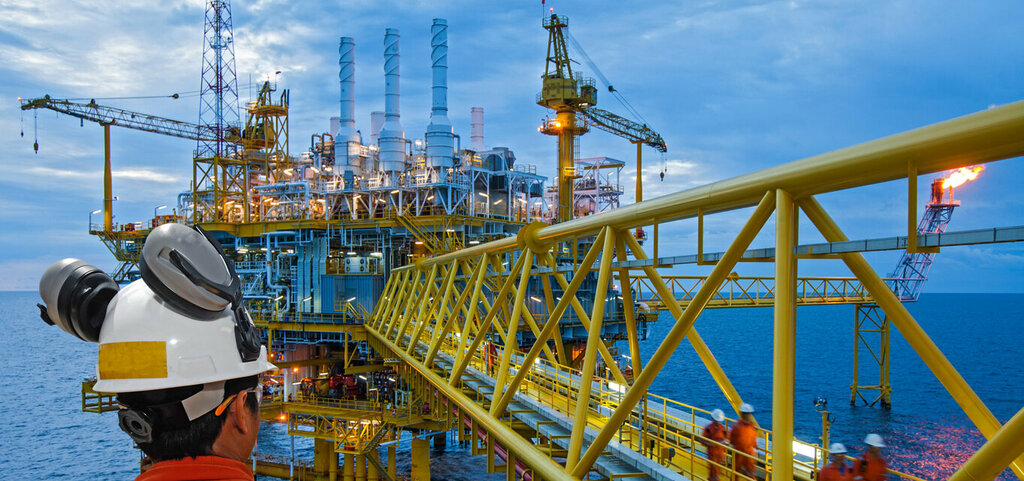 Petrol sondaj ekipmanları Yas Oilfield Services, Abu Dabi, foto
