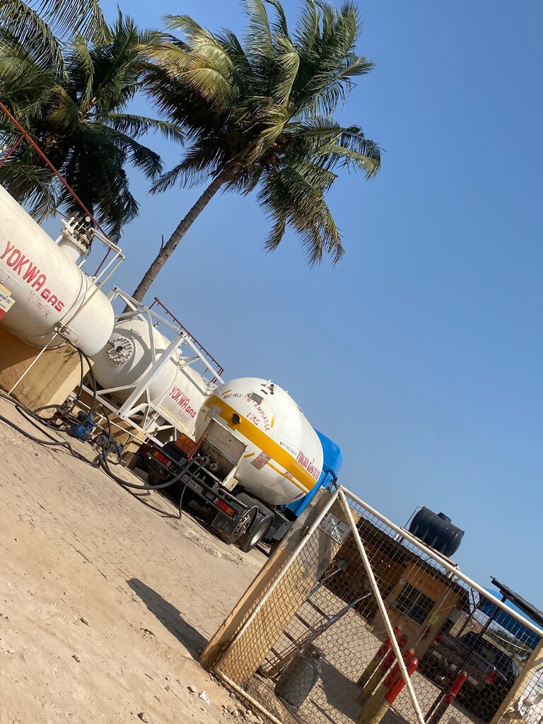 Otogaz dolum istasyonu Yokwa Gas, Akra, foto