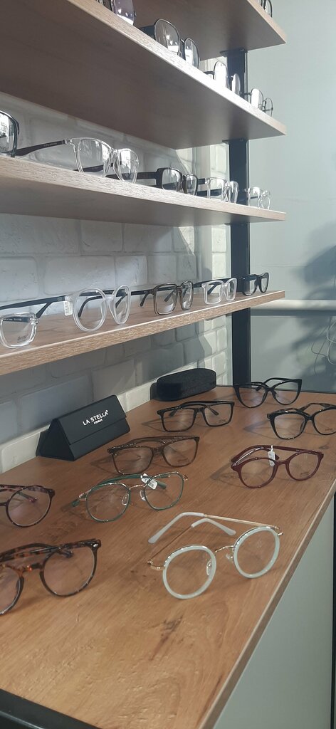Optik Koz in optica, Astana, foto