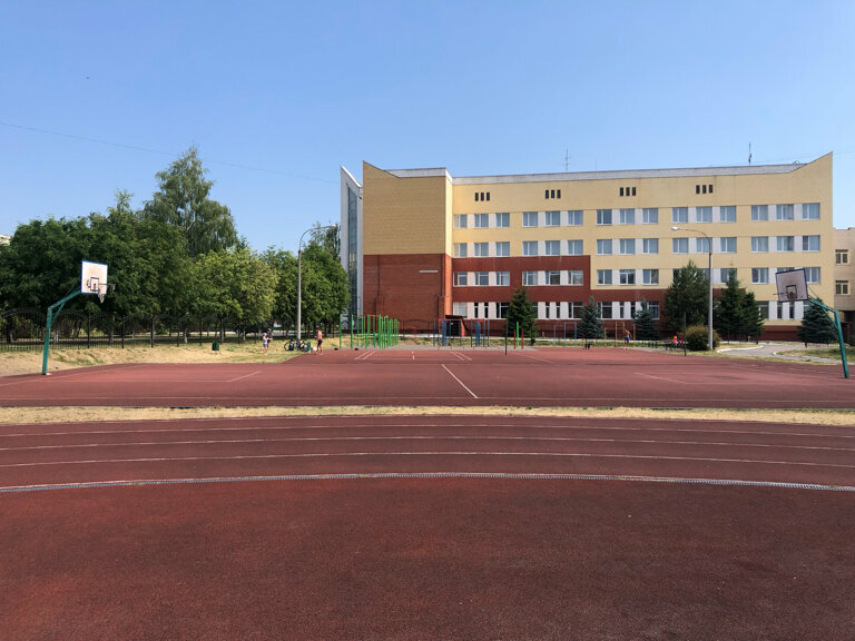 Spor alanı Баскетбольная площадка, Briansk, foto