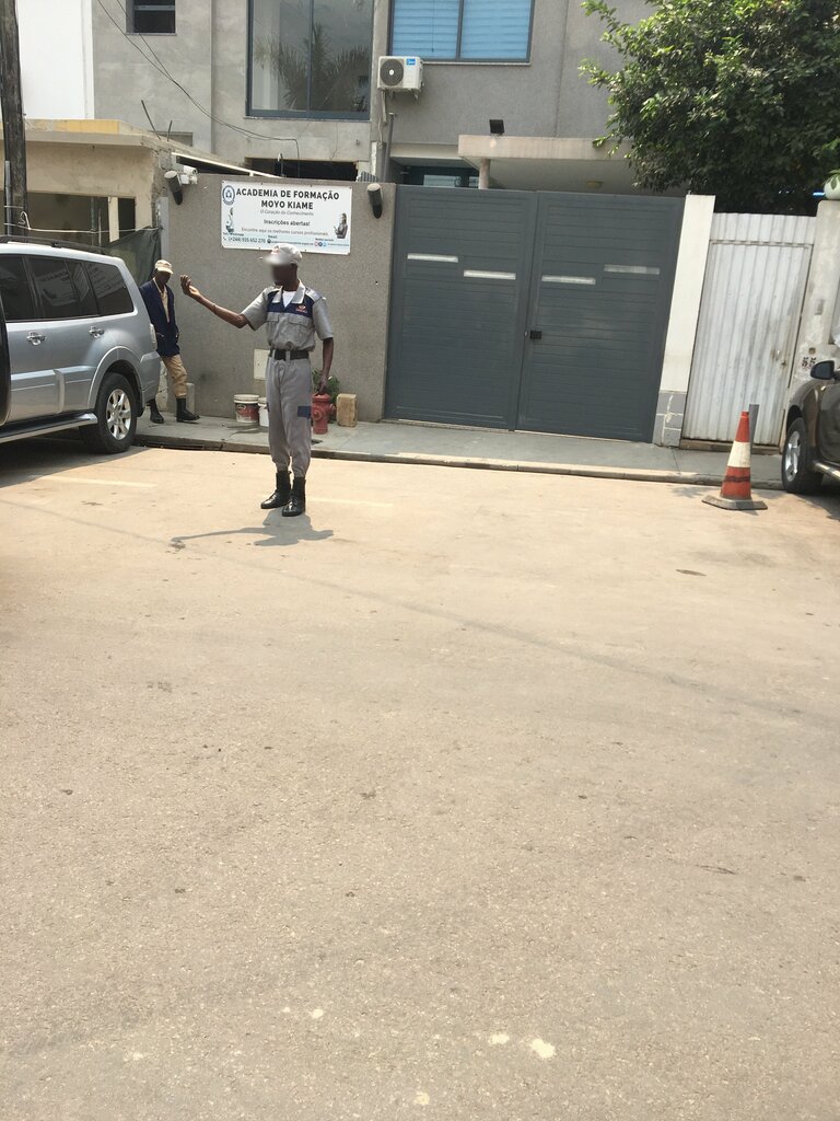 Eğitim merkezleri Centro de Formação Profissional Colo de Mãe, Loanda, foto