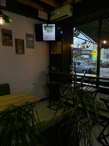 Kafe Burger bar, Chegem, foto