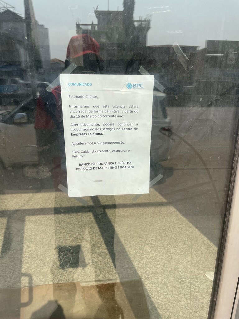 Banka Banco de Poupança e Crédito, Loanda, foto
