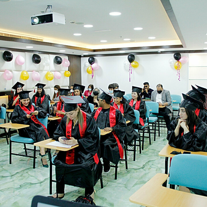 Kuaför meslek eğitimi Riva Institute Of Aesthetics, Dubai, foto