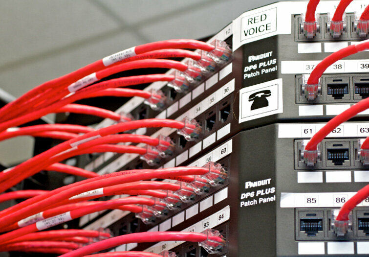 Telekomünikasyon satış noktaları Micro Net Technology, Dubai, foto