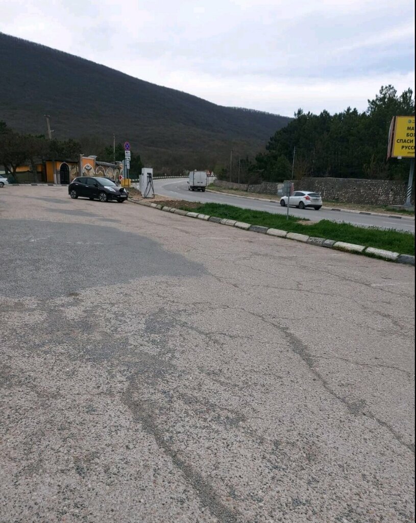 Otoparklar Parking lot, Sevastopol, foto