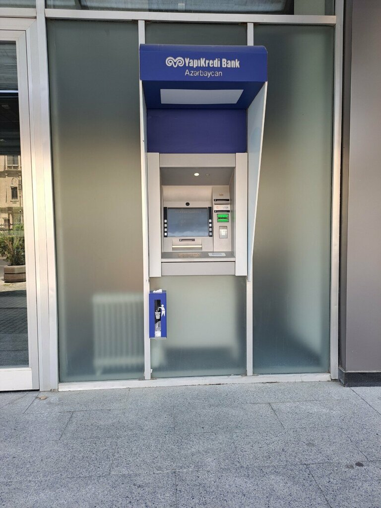 ATM'ler Yapı Kredi, Bakü, foto