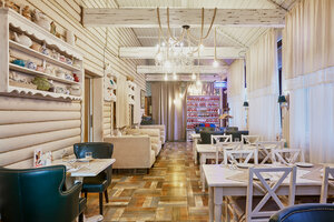 Russkoe podvorie (Pushkarskaya ulitsa No:27А, Suzdal), restoran  Suzdal'dan