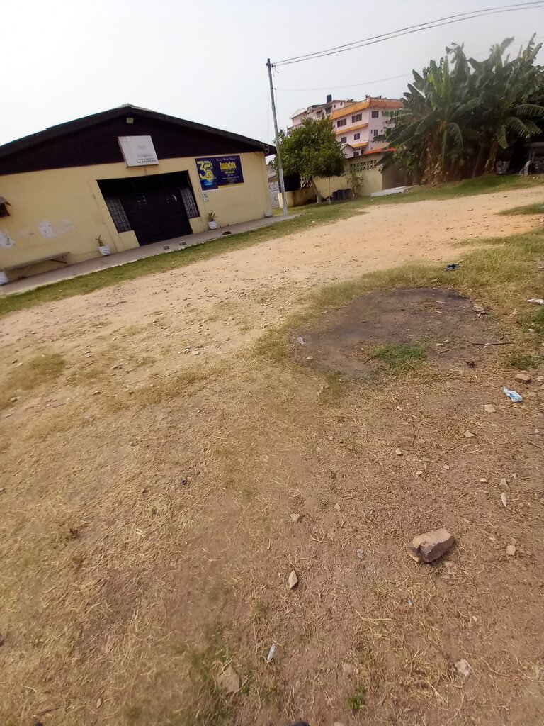 Protestan kilisesi Amazing Facts S.D.A Church - Mamprobi, Akra, foto