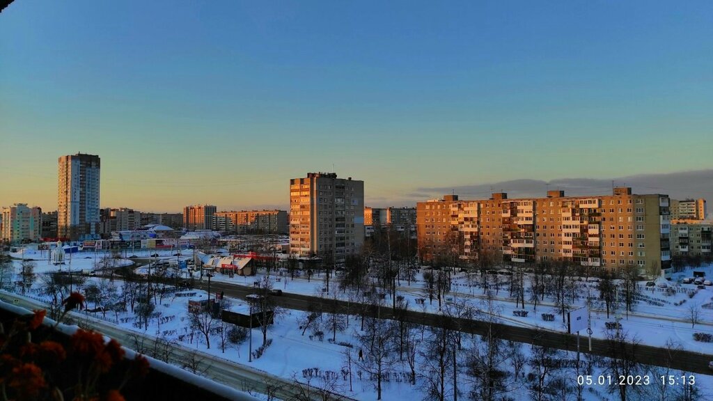 Konut blokları Молодежный Deluxe, Dzerjinsk, foto