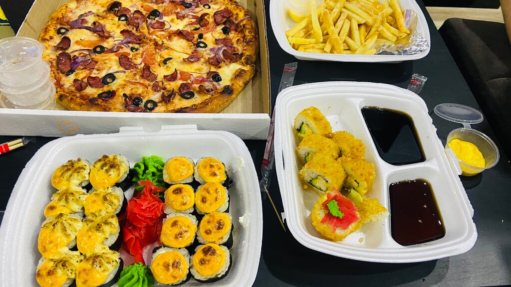 Suşi restoranı Sushi Palace, Nijnekamsk (Tüben Kama), foto