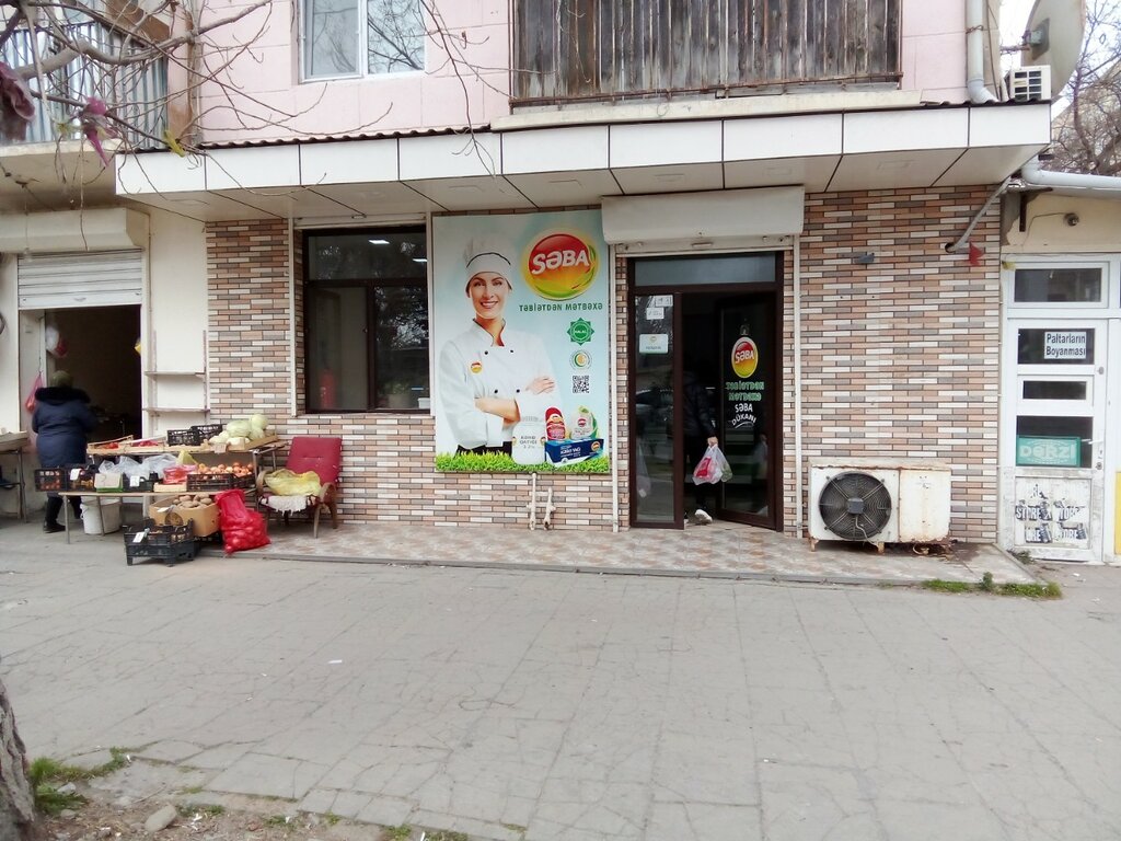 Kanatlı hayvan ürünleri ve yumurta Seba, Bakü, foto