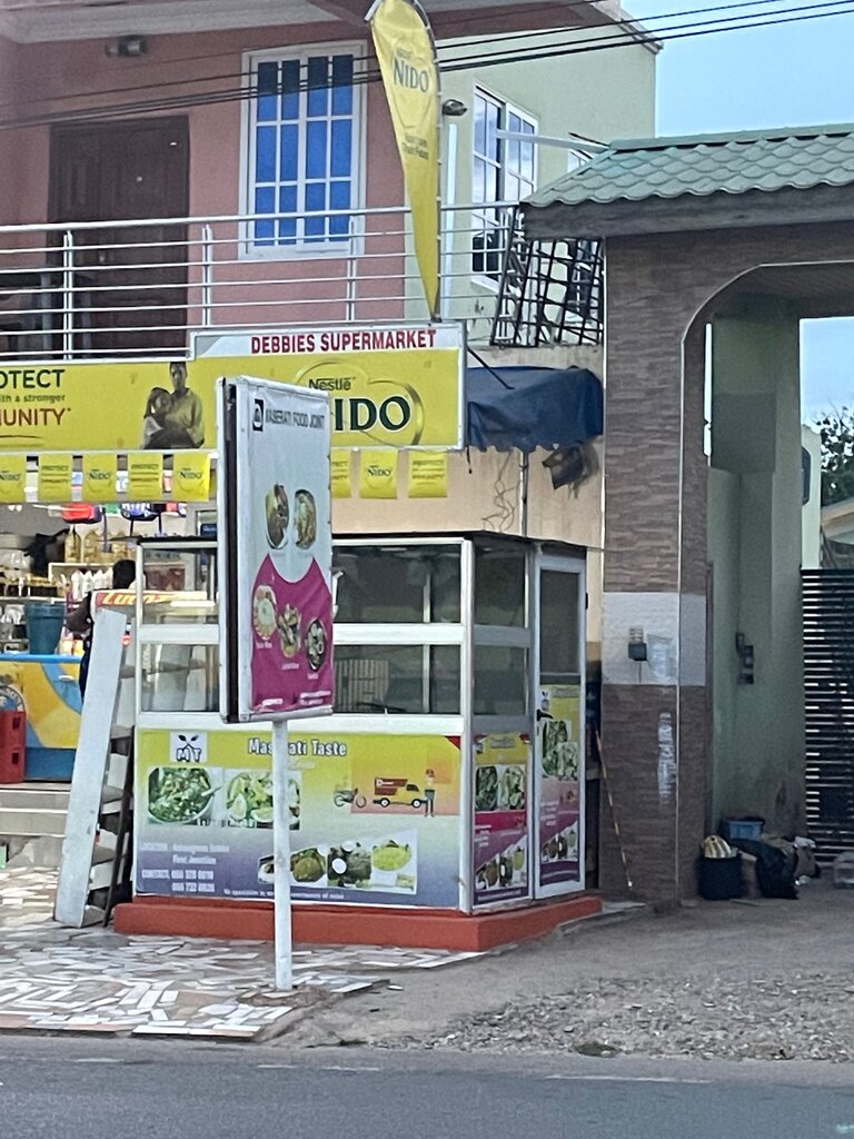 Kantin, yemekhane Maserati taste, Dünya, foto