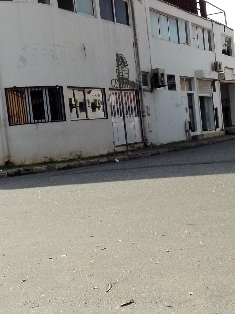 Otomobil servisi Auto Pechincha, Loanda, foto