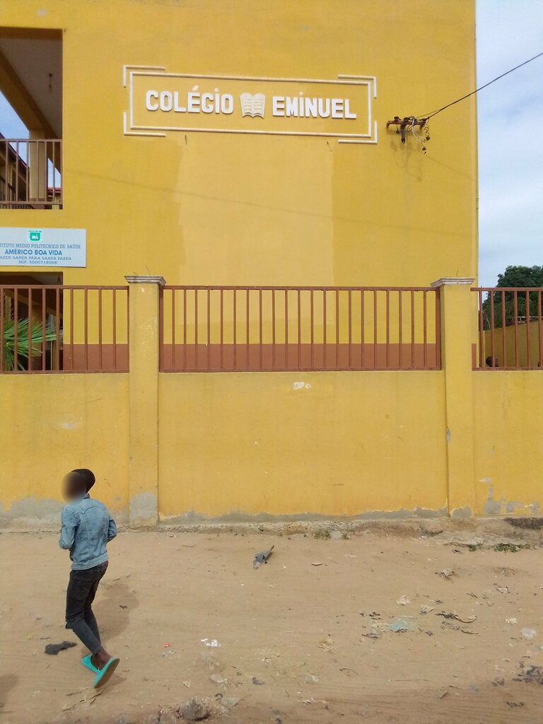 Yüksekokul Colégio Eminuel, Loanda, foto