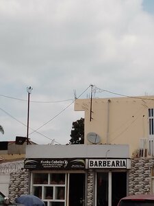 Kunku Barber Barbearia (Luanda, Rua Unidade e Luta), berberler  Loanda'dan