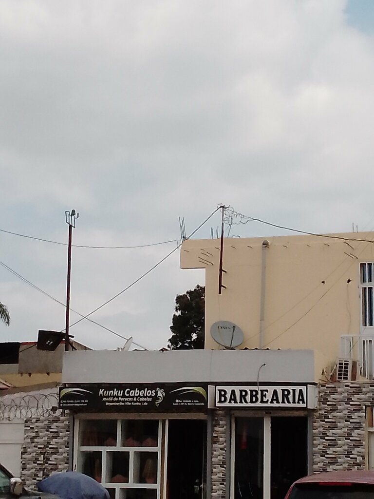 Berberler Kunku Barber Barbearia, Loanda, foto