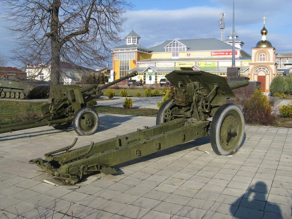 Teknoloji anıtı 122-мм дивизионная гаубица М-30 образца 1938 года, Nijegorodskaya oblastı, foto