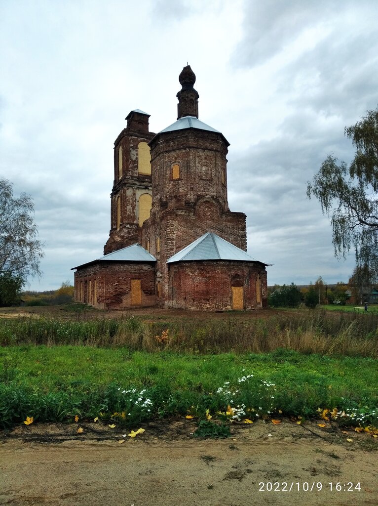 Ortodoks kiliseleri Tserkov Rozhdestva Khristova V Tatyanino, Kostromskaya oblastı, foto