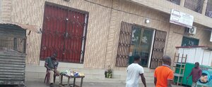 Salon de Coiffure (Brazzaville, Inzouli), berberler  Brazzaville'den
